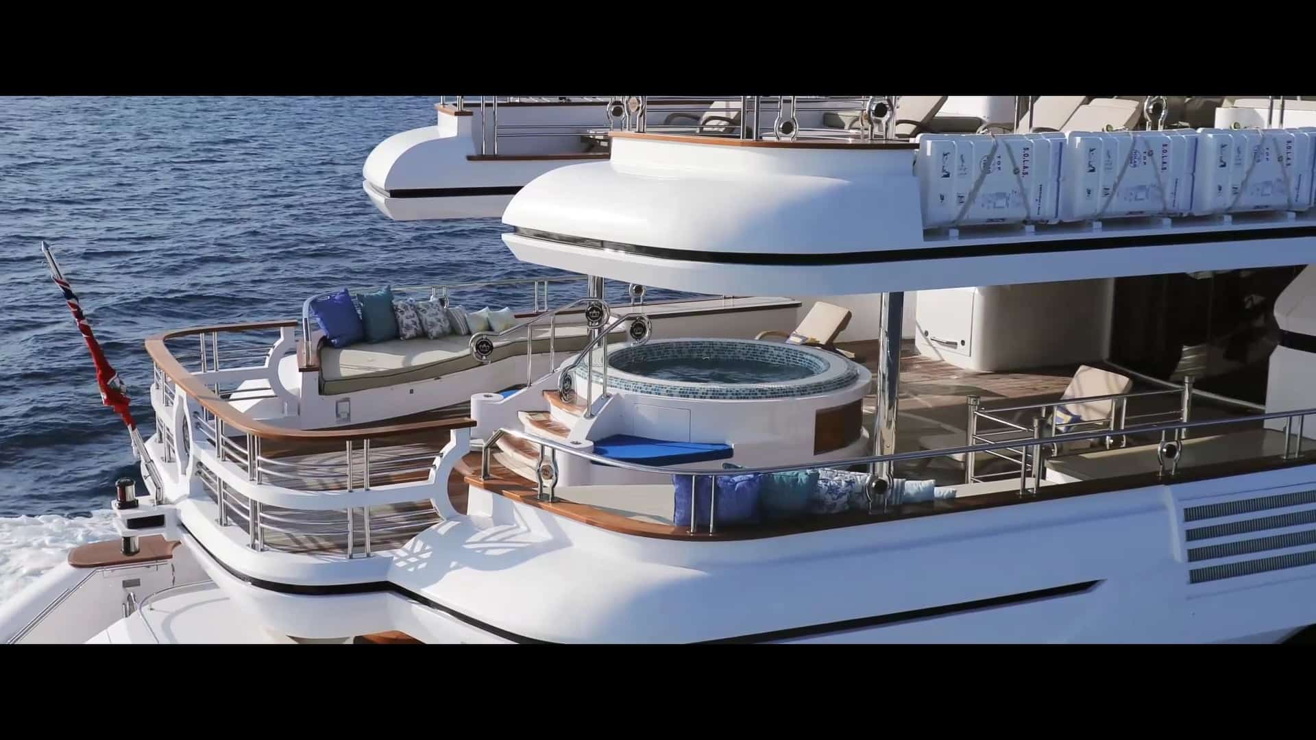 Majesty 155 - SUPERYACHT TV