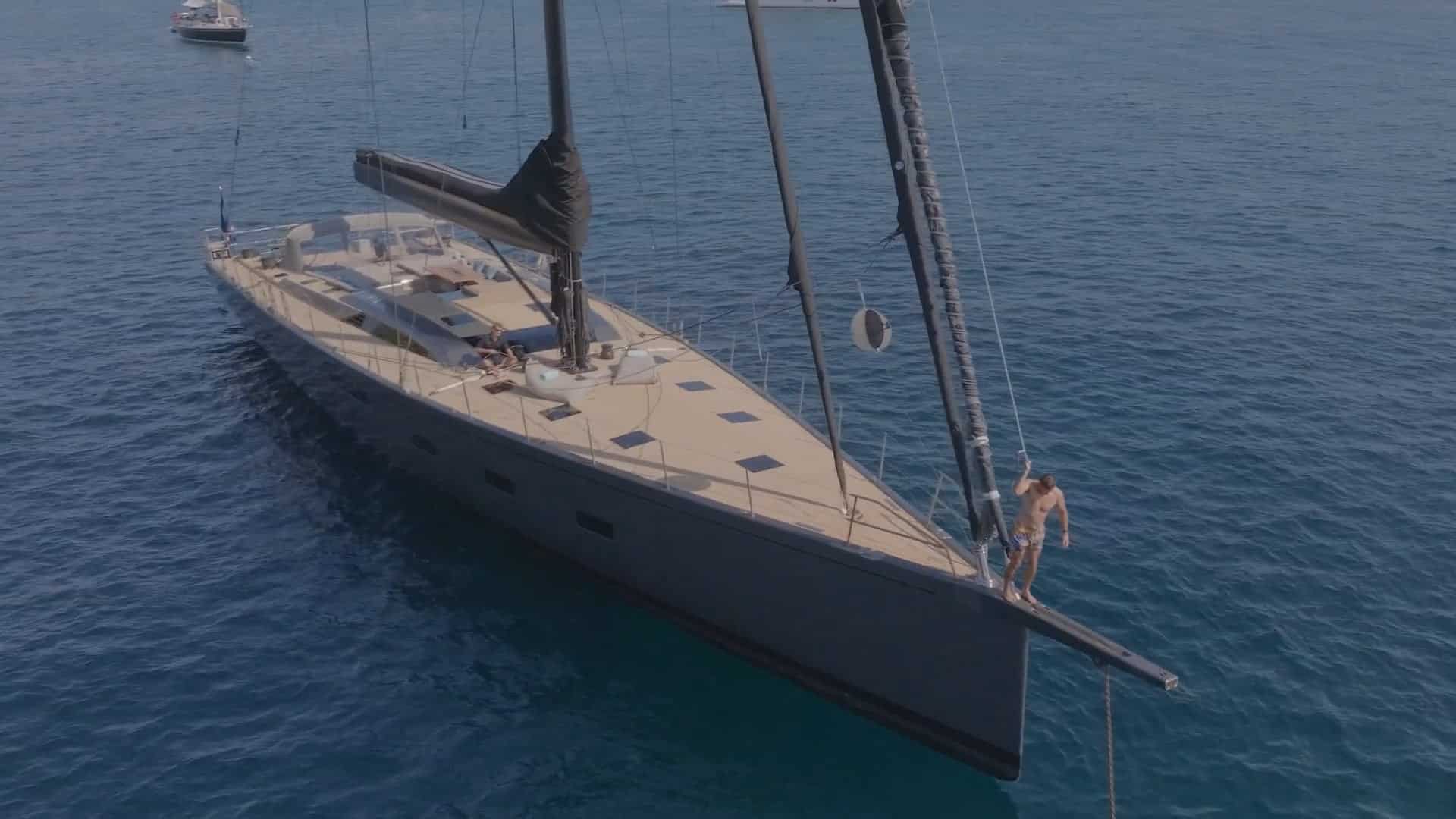 Southern Wind Sorceress - SUPERYACHT TV